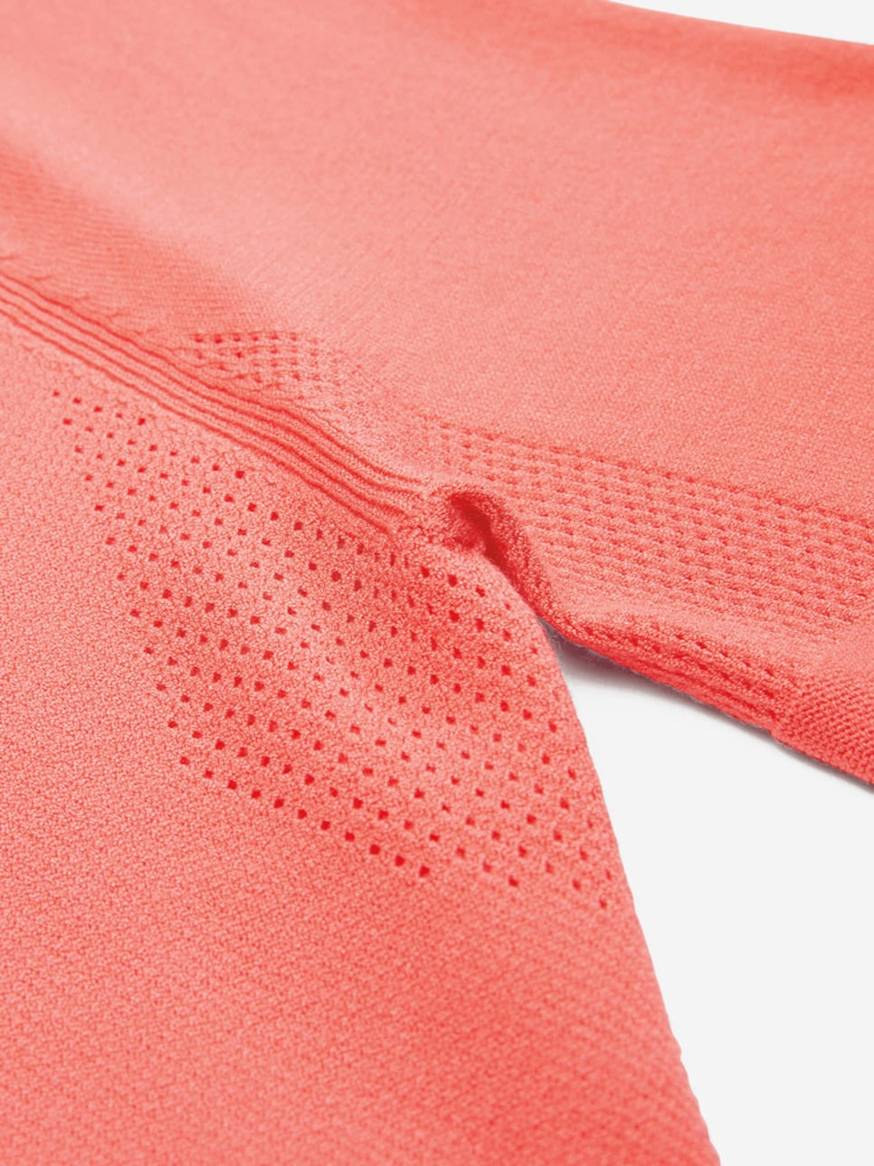 Tiger Woods’ Sun Day Red apparel line is finally available, here’s where to get it | Golf ...